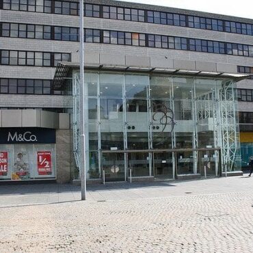 Piazza Shopping Centre - Paisley Scotland
