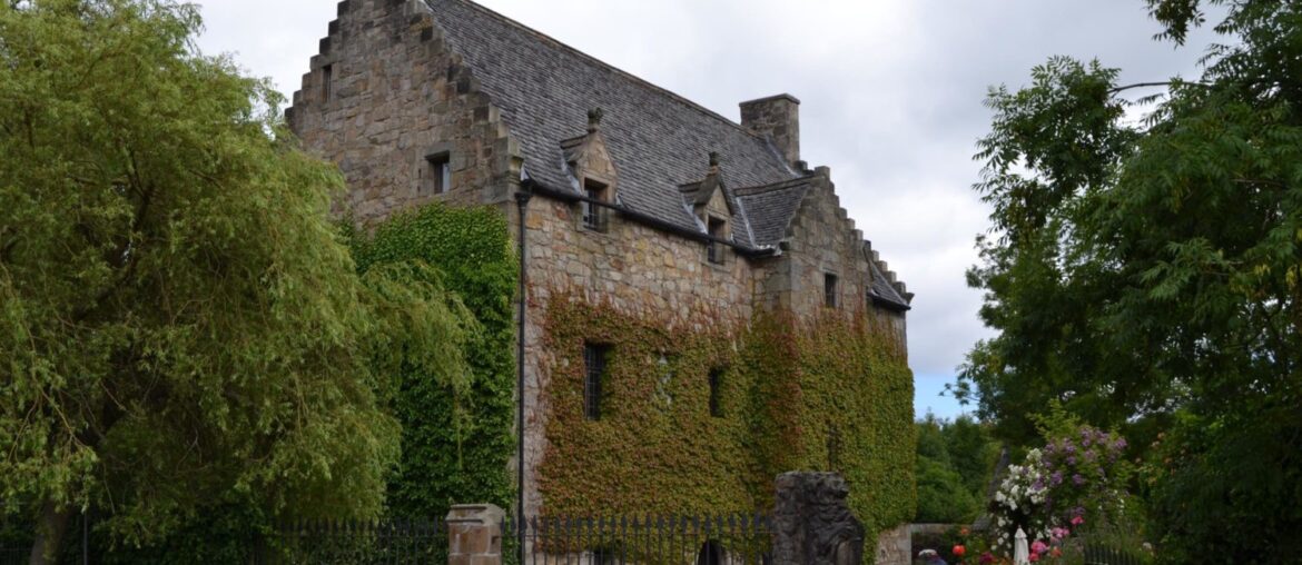 Blackhall Manor - Paisley Scotland