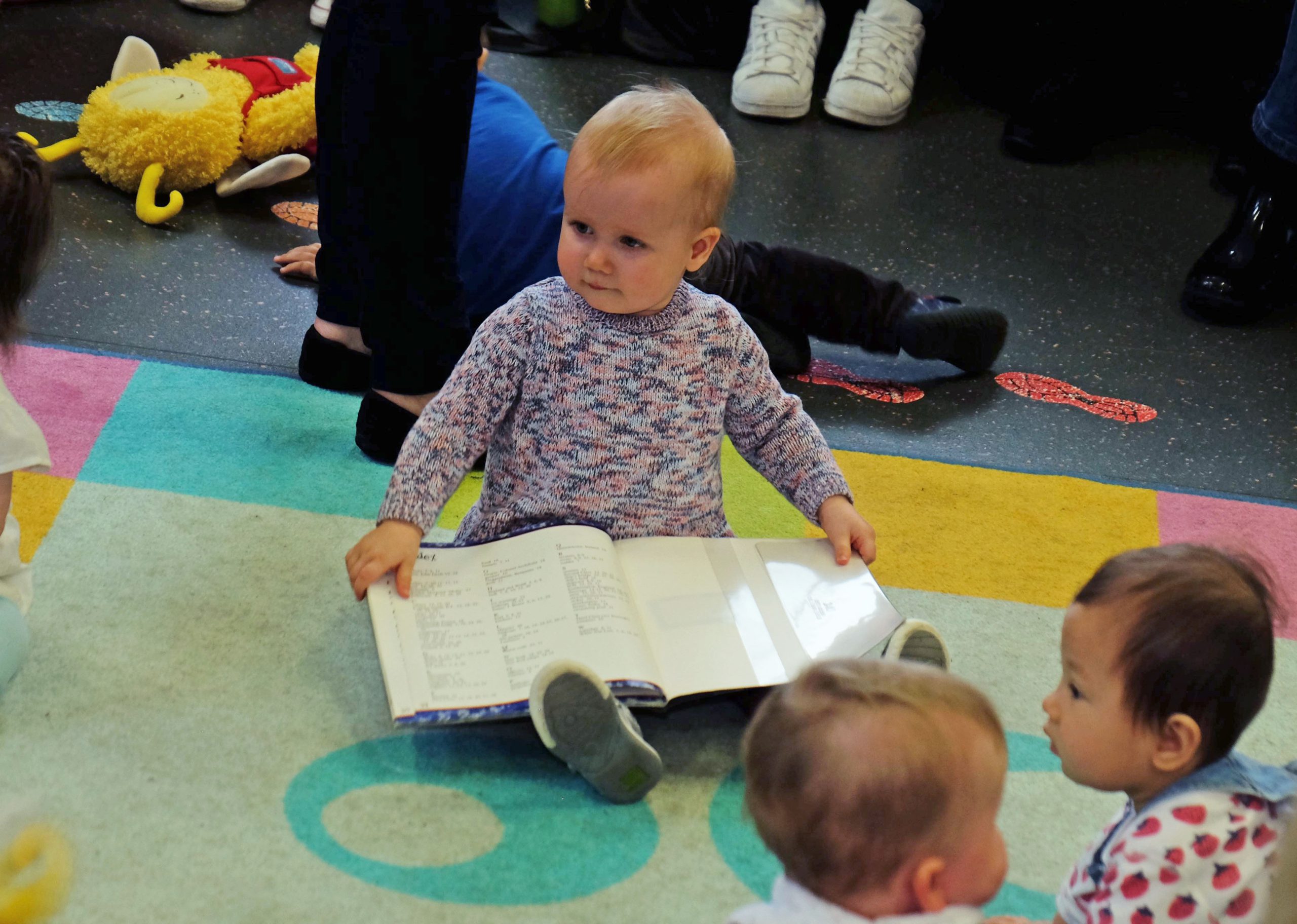 Fun and laughter at marathon Bookbug session - Paisley Scotland