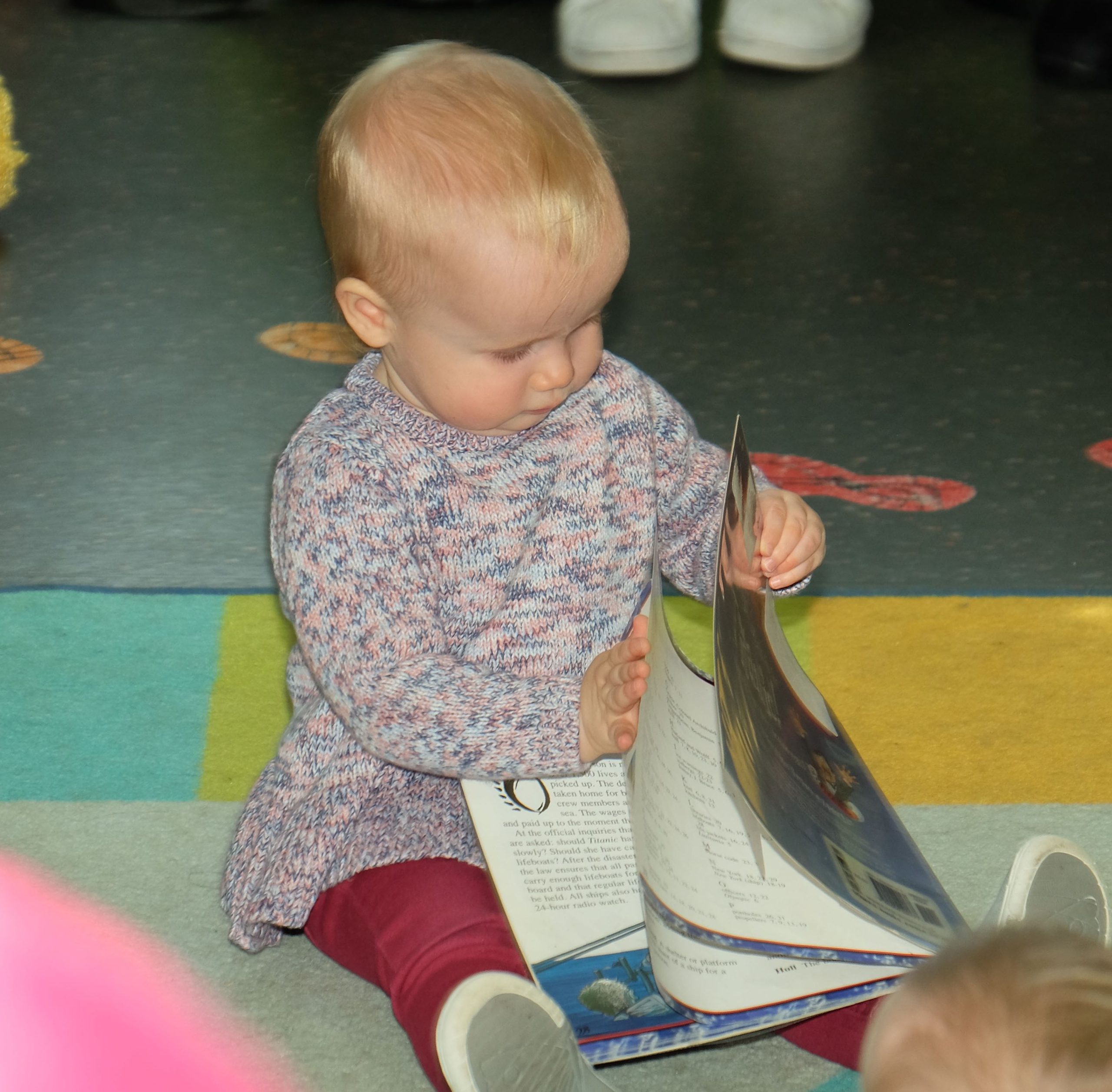 Fun and laughter at marathon Bookbug session - Paisley Scotland