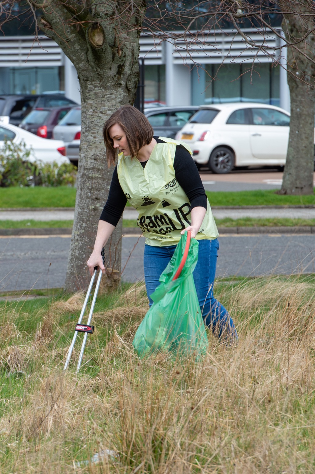 Howden make it their business to have a Big Spring Clean - Paisley Scotland