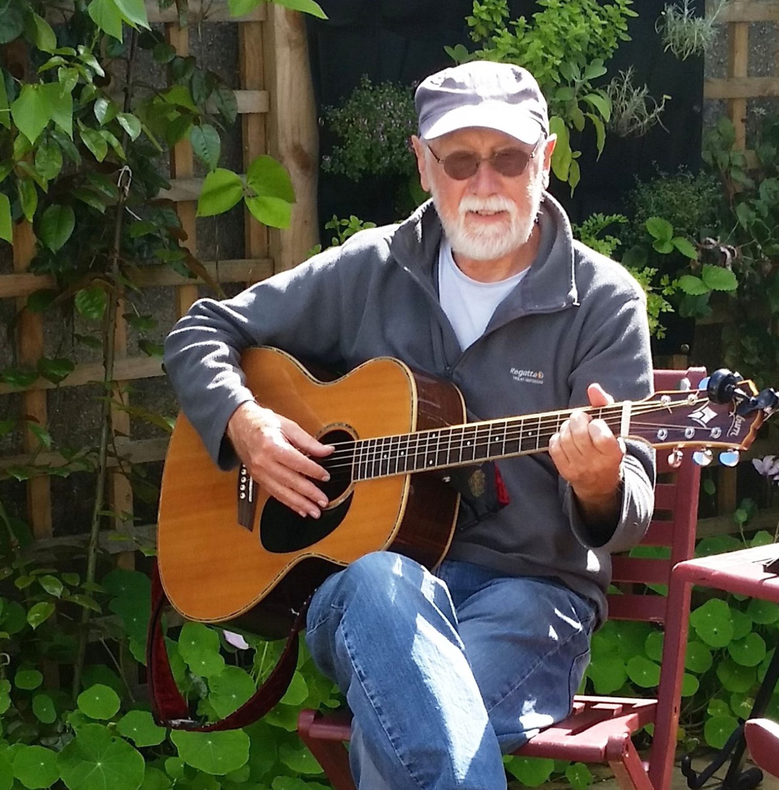 Young musicians to take the stage with Scots trad music icon - Paisley ...