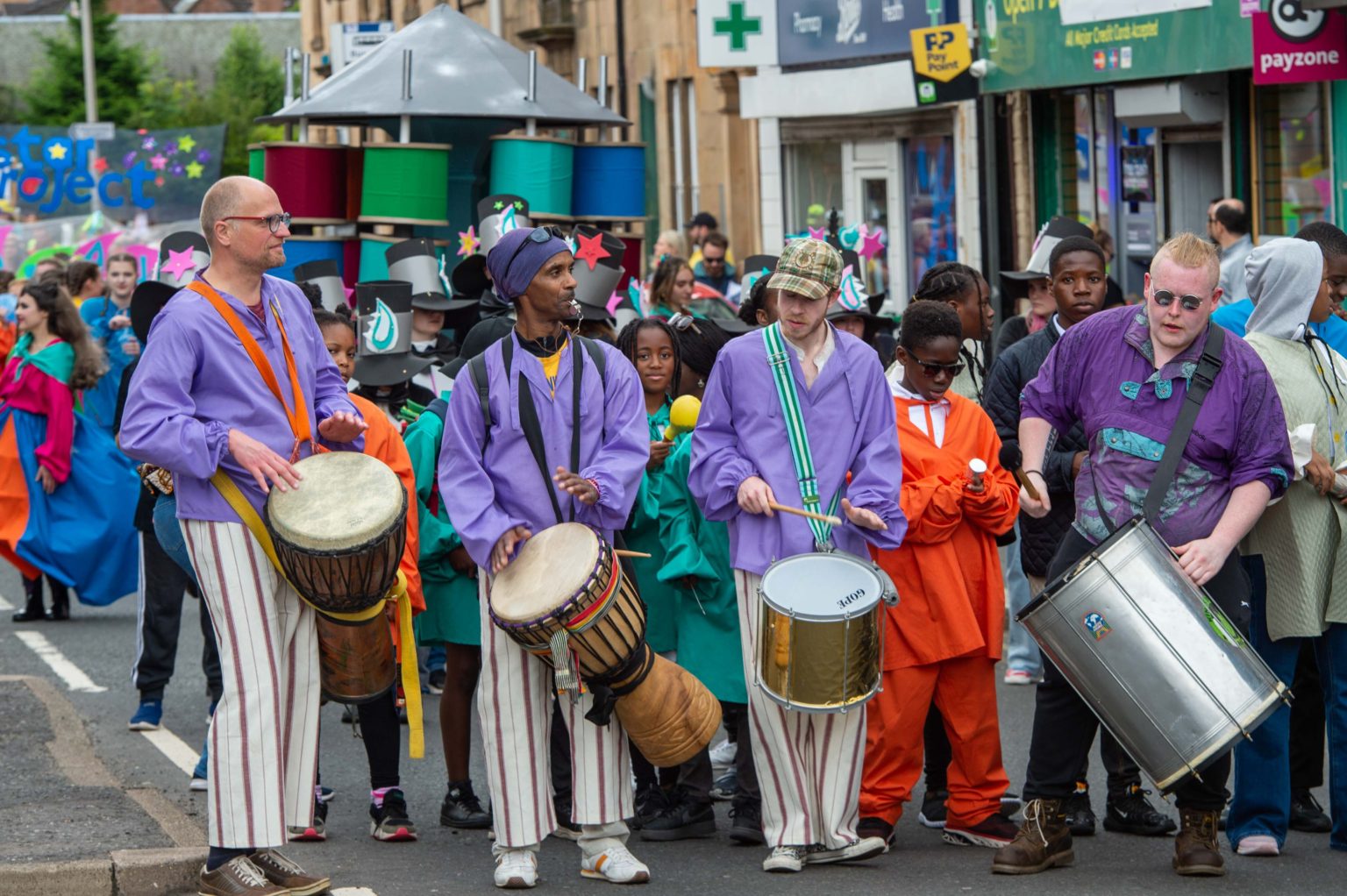 Thousands enjoy Sma’ Shot Day fun in Paisley - Paisley Scotland