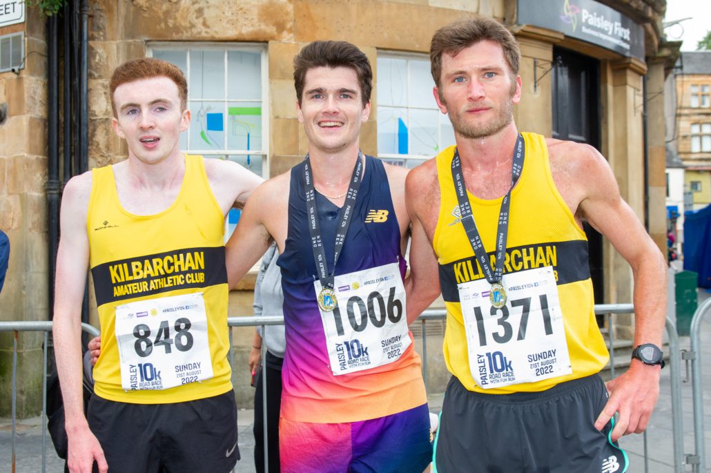 Olympic runner Callum Hawkins pips big brother at the post to win ...