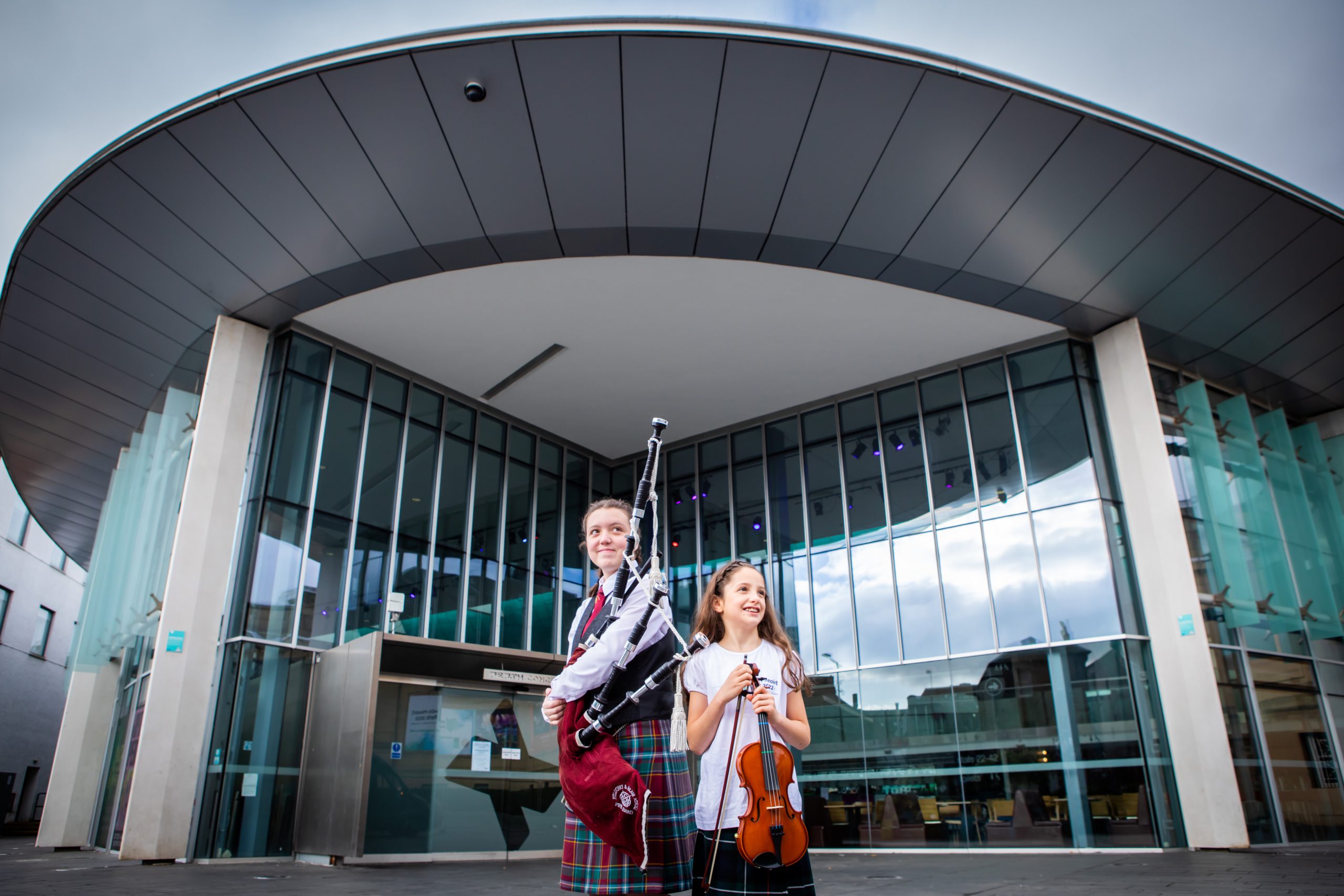 The Royal National Mòd in Perth draws to a close as flag handed over to ...